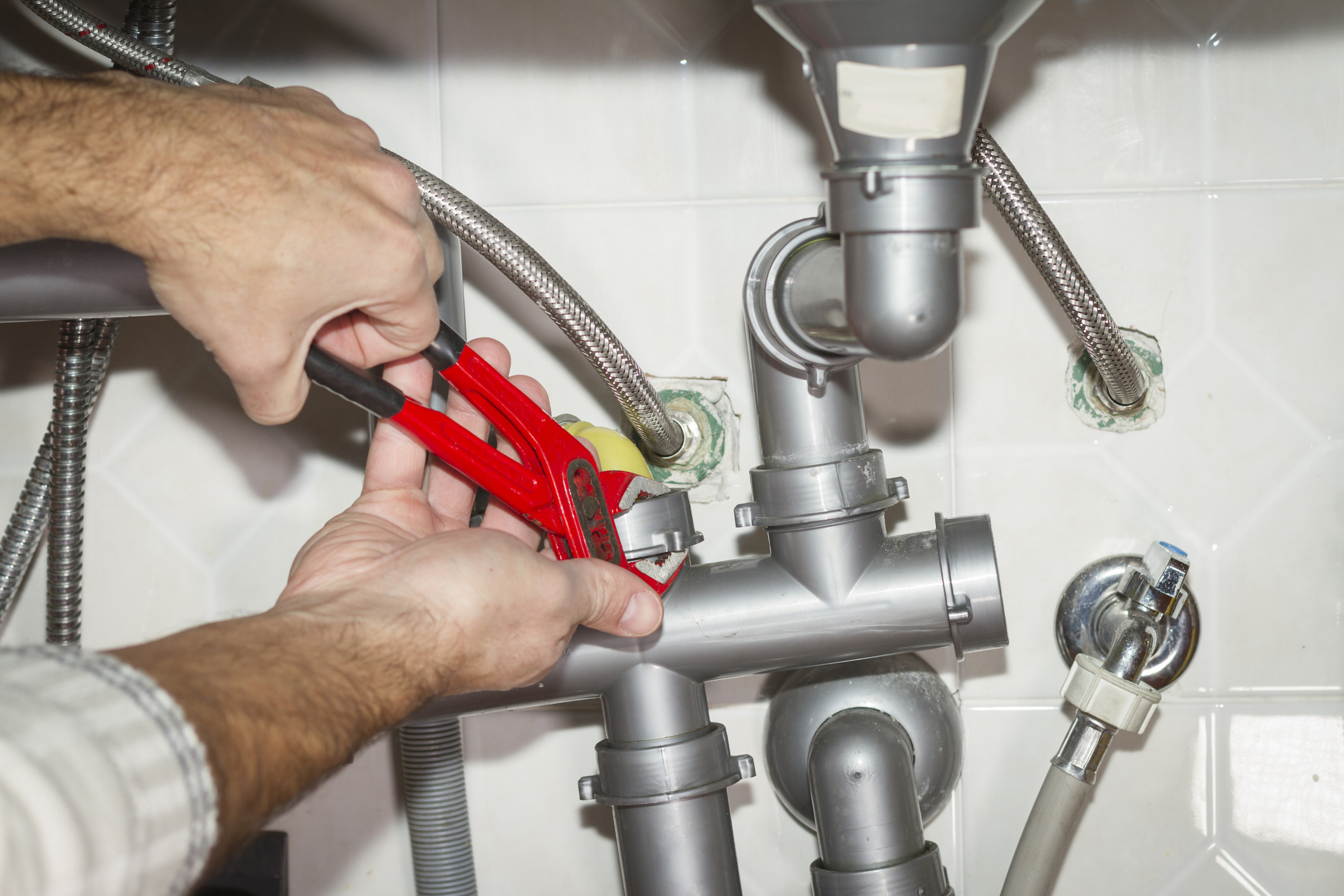 Repiping vs. Pipe Repair: Making the Right Decision for Your Home